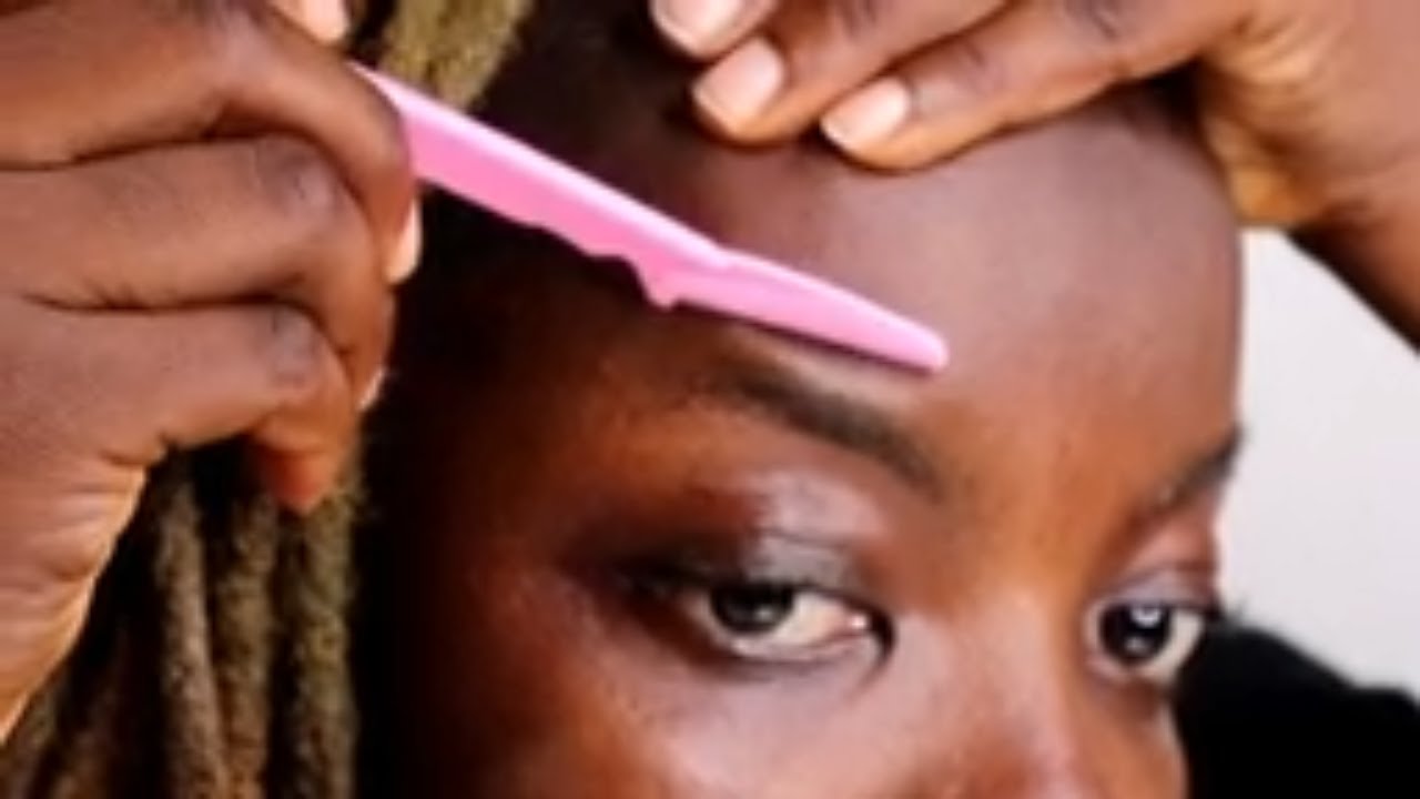 Quick and Easy Eyebrow shaping with Razor - YouTube