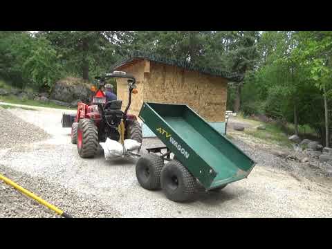 Hauling fill dirt with the Bosski trailer - YouTube