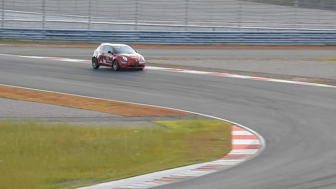 Alfa Romeo MiTo time attack 2 - YouTube
