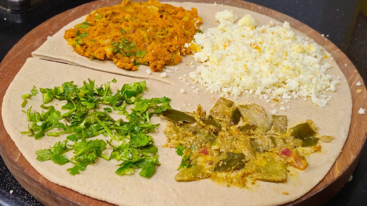 4 In Paratha Recipe Achar Cheese Dhaniya Mirchen Aur Aloo Ki Pethi Bhut ...