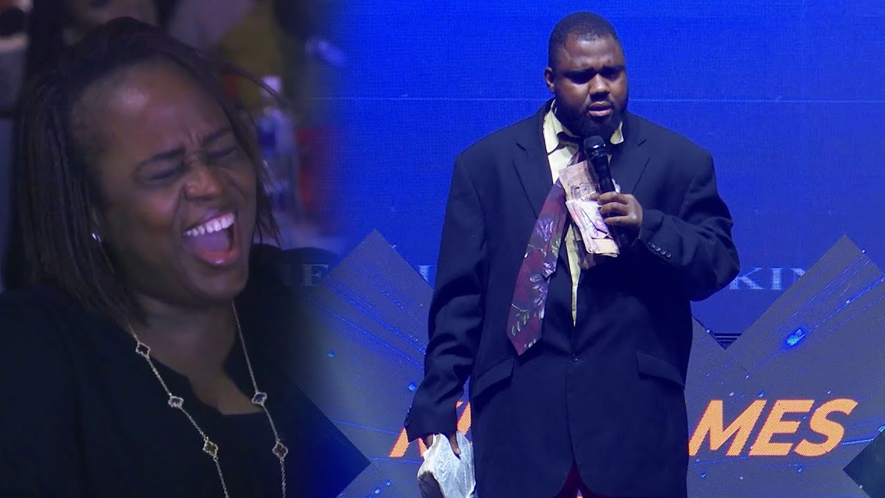 CELEBRATE GRACE 😂😂 ZUALAKATE BROUGHT THE GOSPEL LIVE ON COMEDY STAGE - YouTube