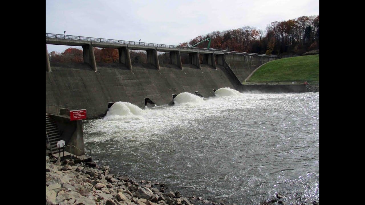 Shenango Dam Outflow / Fall time - YouTube