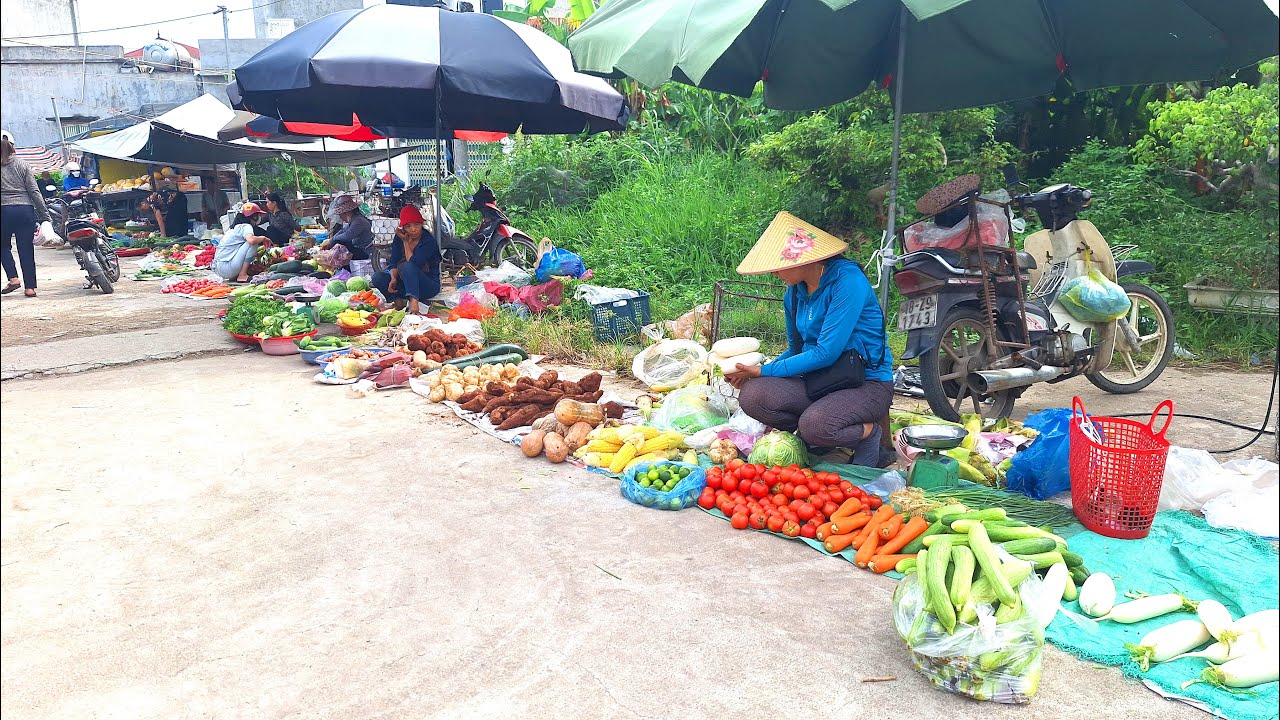 Explore the highland market of Ha Giang. Unique culture and cuisine ...