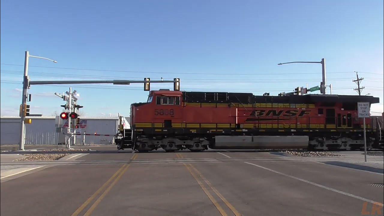 BNSF 5808 North - KRISPY P5 - YouTube
