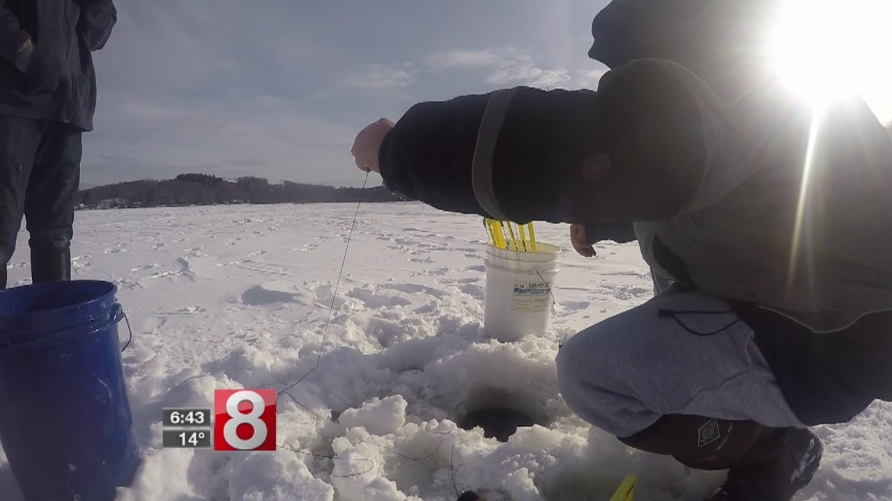 Cruisin’ Connecticut – Ice Fishing on Bantam Lake in Morris - YouTube