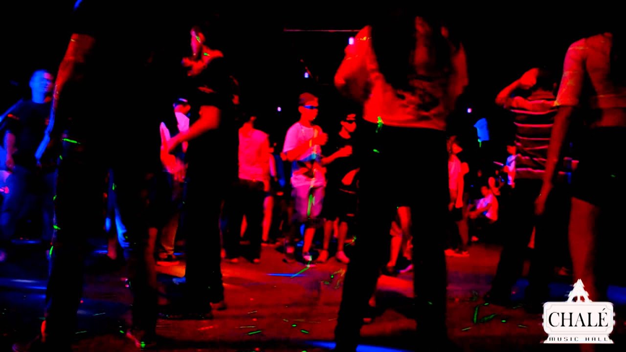 Chalé Music Hall - A balada automotiva (2013) VibeFilmes - YouTube