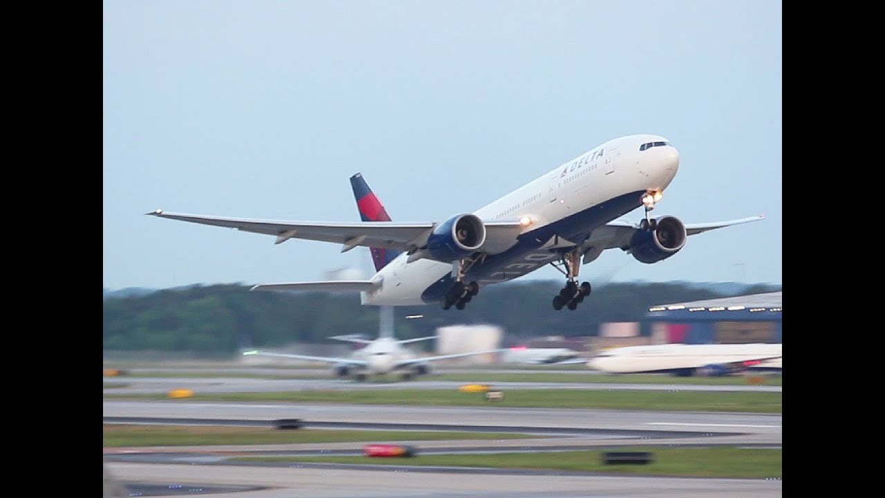 Delta 777-200ER take off, ATL - YouTube