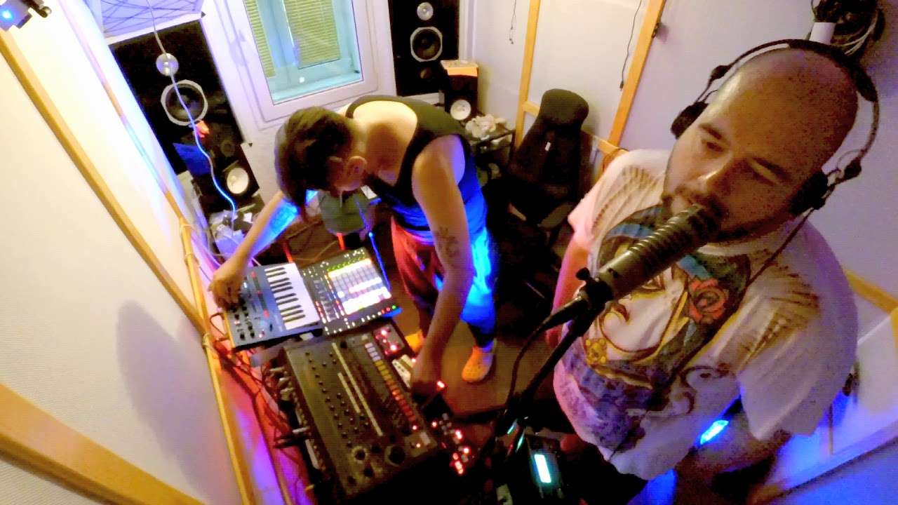 Faulty Transistor. Dan Alien & Dmitriy Sazonov. An 808 day special. 08.08.2019. - YouTube