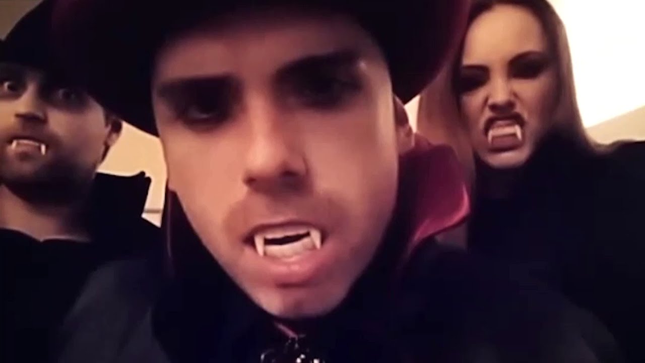 Invitation to the Vampire - Rab Florence's Supernatural Square Go - YouTube