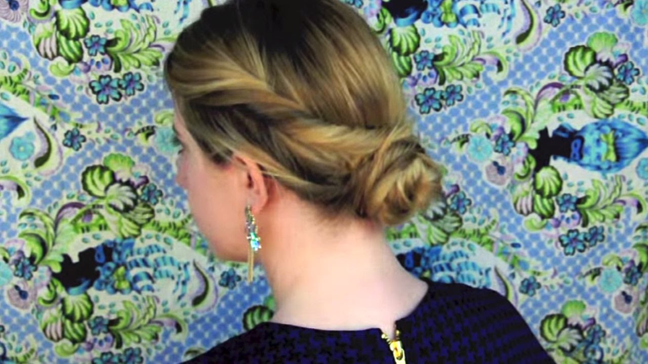 Simple Double Twisted Bun Tutorial - YouTube