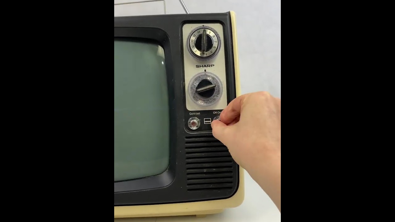 Vintage Sharp 3K-82B Retro 70s 11” TV Television powers on. Working ...