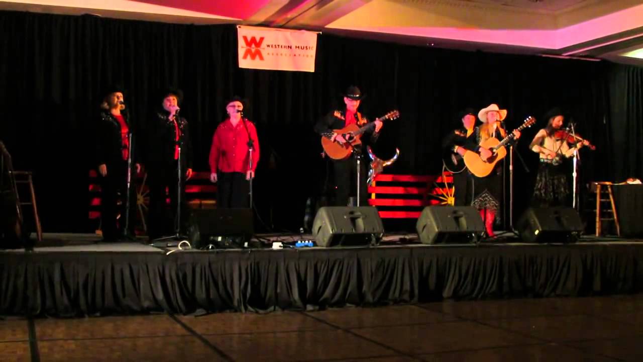 Mikki Daniel, Hailey Sandoz and the Red Hot Rhythm Grandparents - YouTube