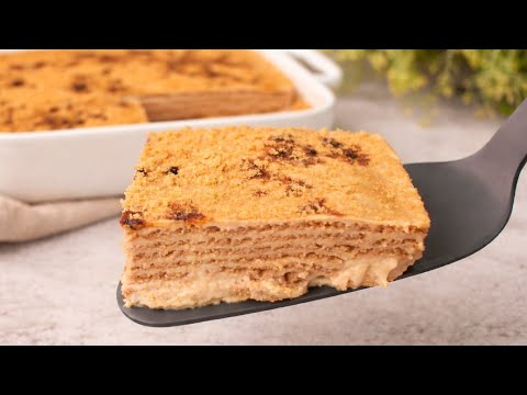 Cream, condensed milk, coffee, and biscuits – that's what you'll need for this recipe.