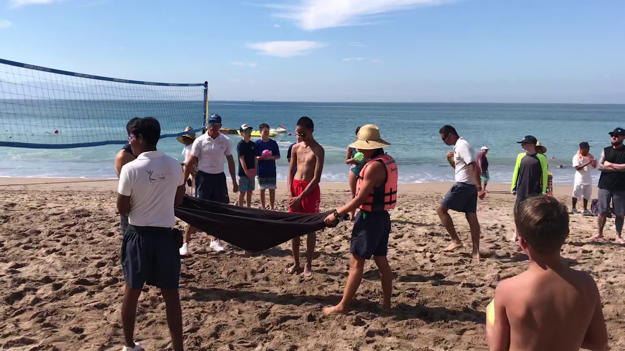 Dean plays beach game - YouTube