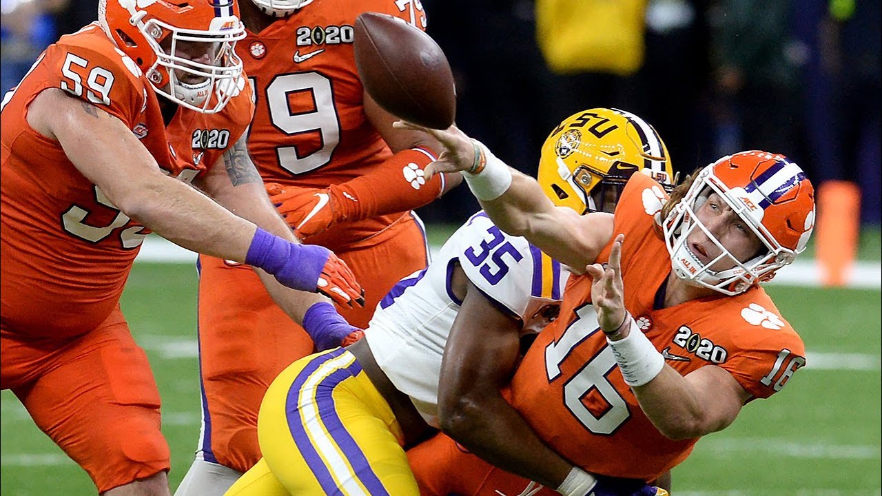 Clemson battles LSU in National Championship game - YouTube