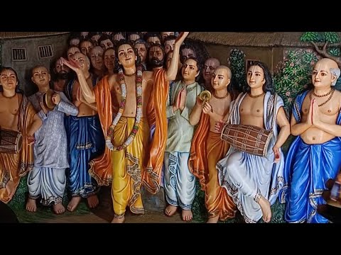 প্রভাতী কীর্তন Rajani Baba Ashram // Sree Vrindavan - YouTube