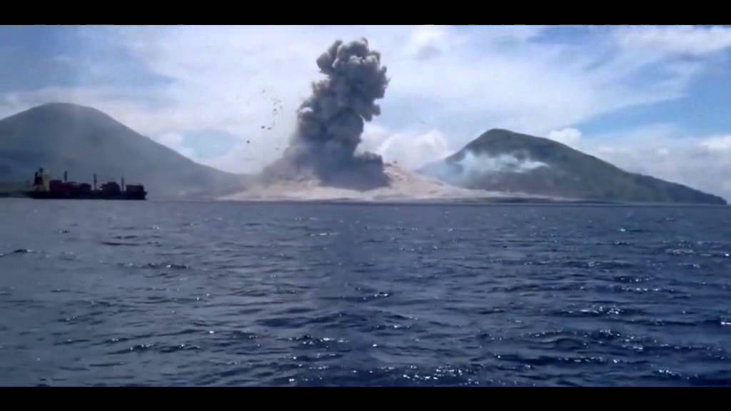 10 Most Dangerous Active Volcanoes in the World - YouTube