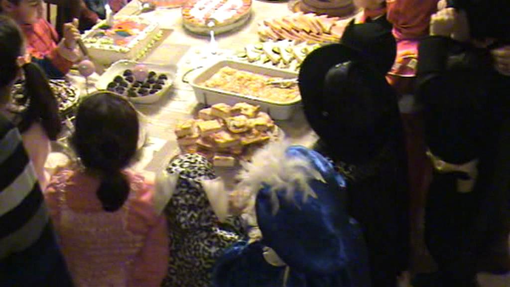 ELENI at Marko's birthday party 4====16-02-2008 - YouTube