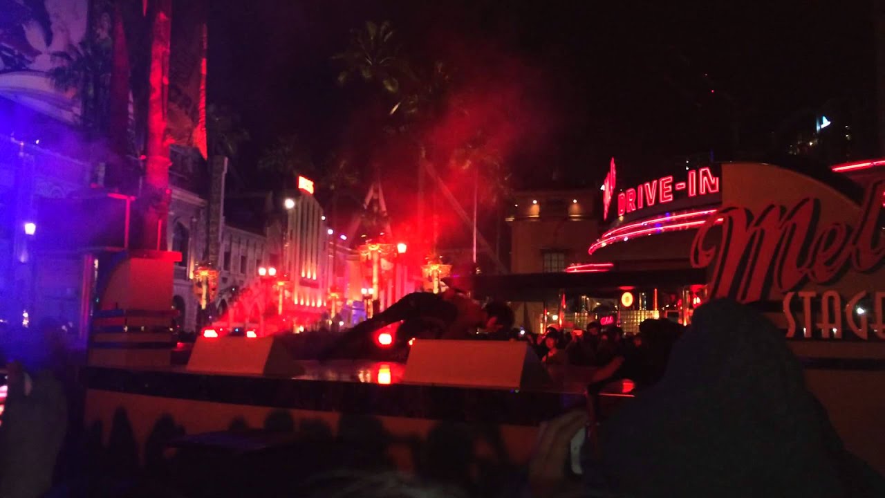 USJ ハローウィン 事故？Accident Helloween in 2015 - YouTube