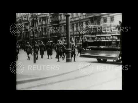 1929 GERMANY: Riots in Berlin, and police clampdown