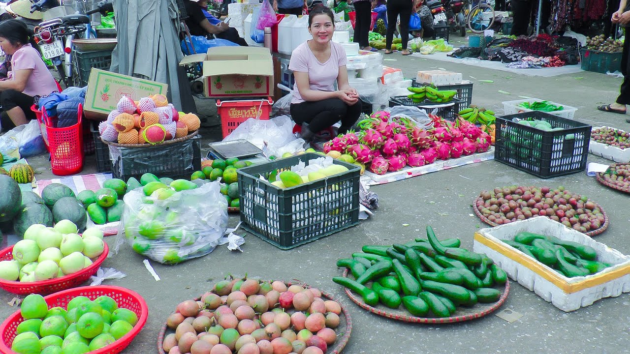 Traditional Bean Sprouts Making Process Go to Market to Sell, Spring ...