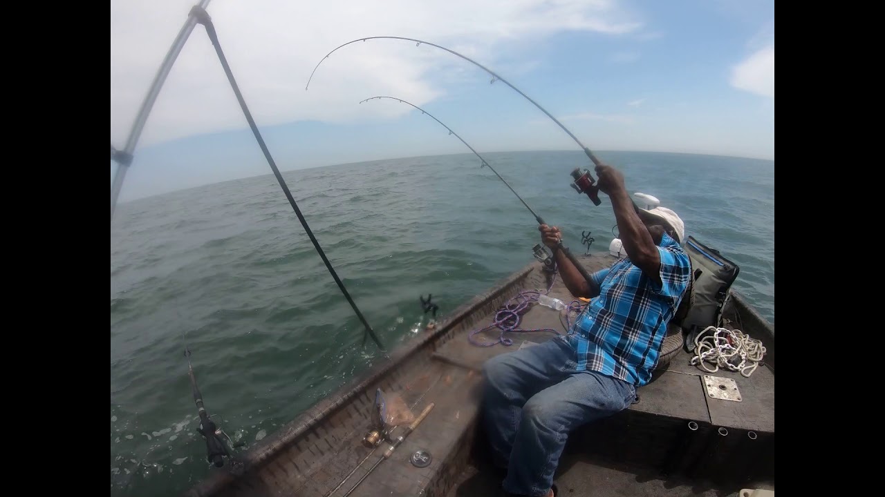 Spade Fishing off shore trial run - YouTube