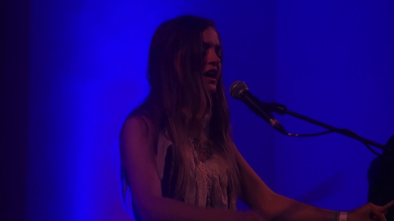 Kalandra live @ Waves Vienna 2017 - YouTube