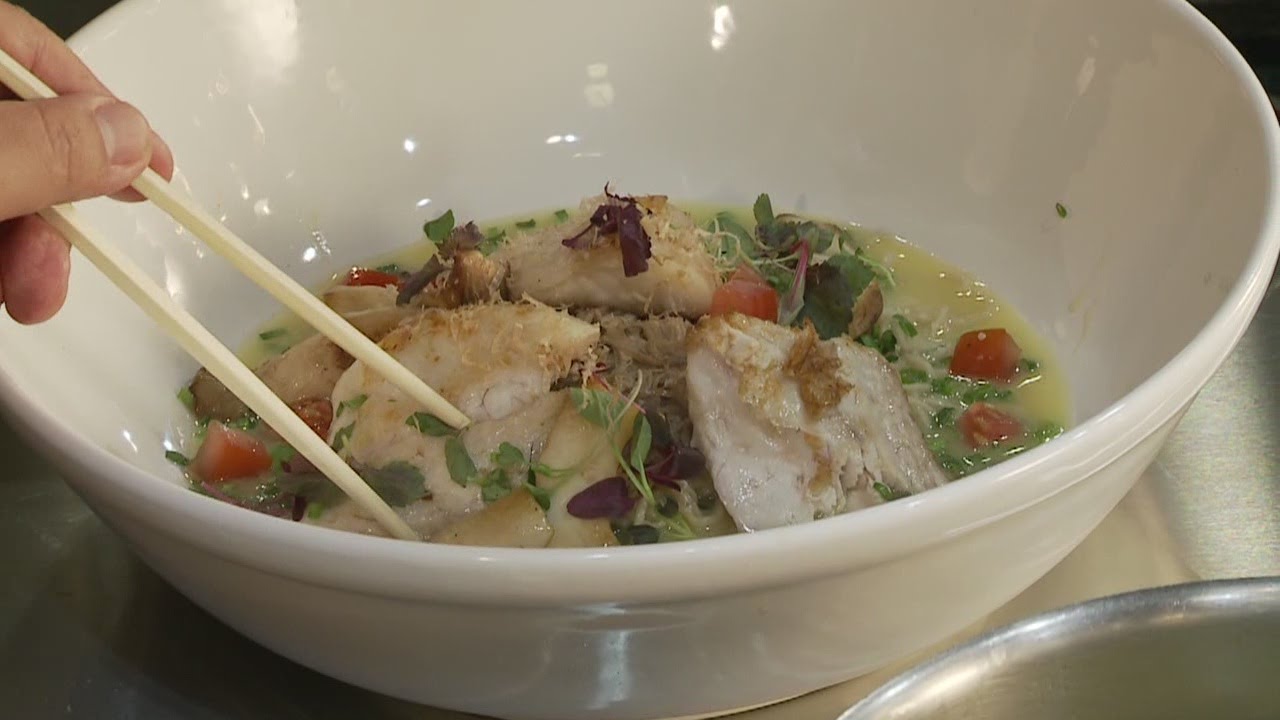 Hawaii’s Kitchen: Alan Wong makes a surprise dish (3) - YouTube