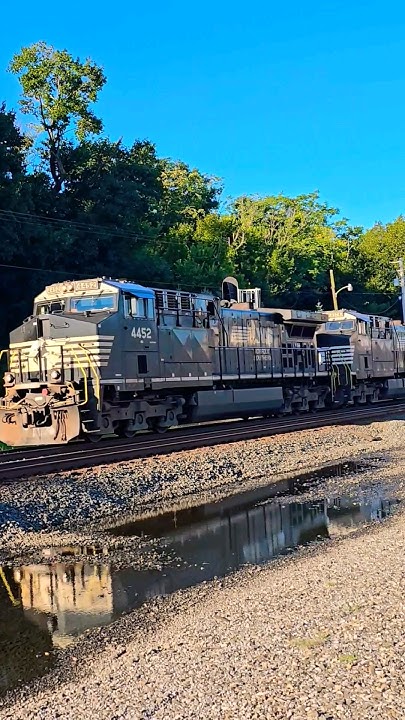Norfolk Southern #4452 leads a 189 car manifest at Lewistown, PA (09/02/2024) #train #station ...