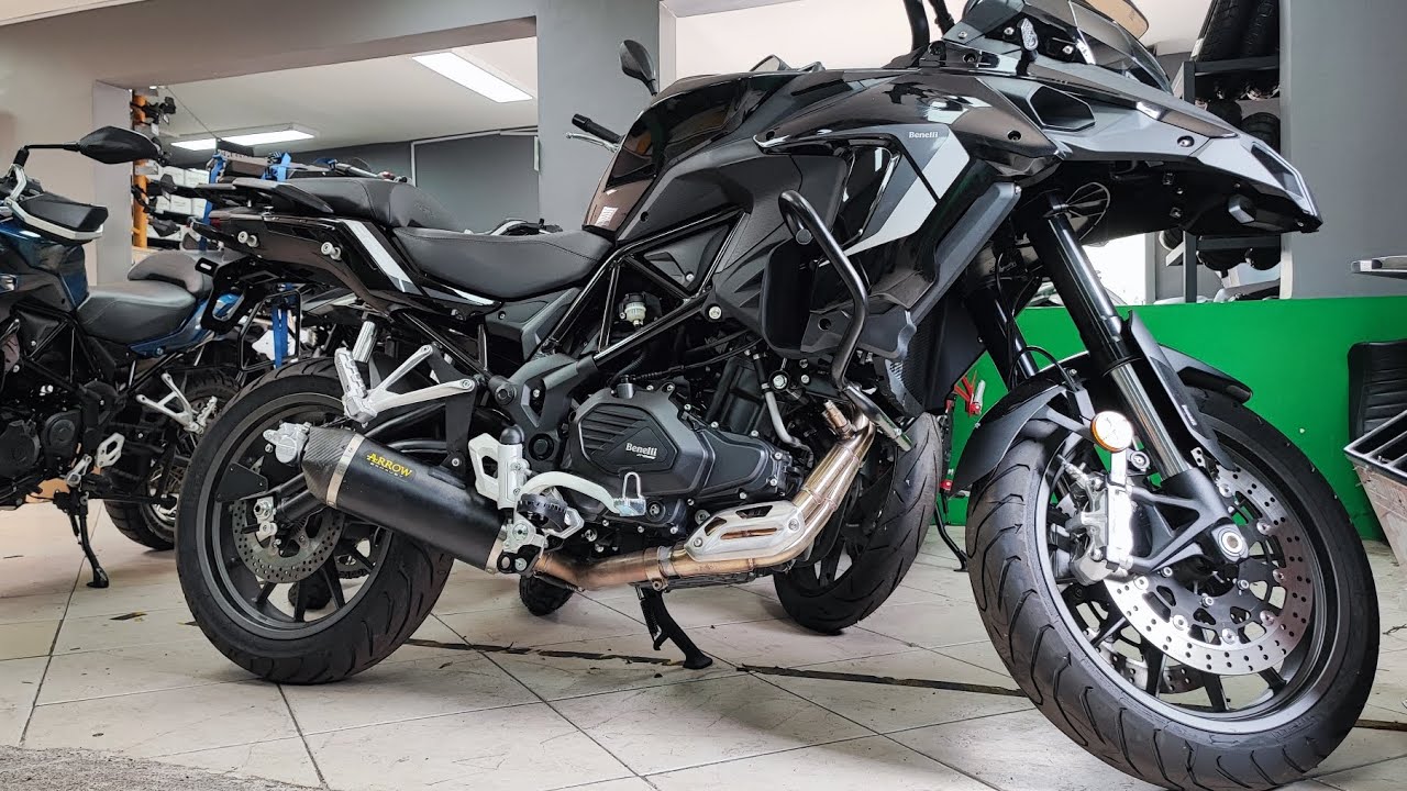 Trk 502 con exosto Arrow sonido al final 🤤 instalación de Arrow en Trk ...