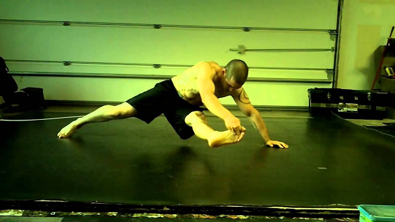 crab stretching - YouTube