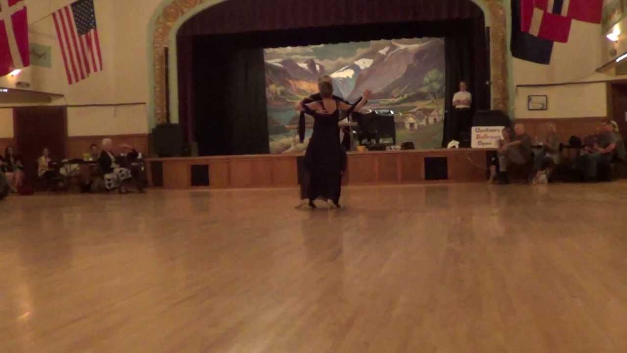 Lisa Hull and George Opsahl waltz at Sesame Star Ball.MTS - YouTube