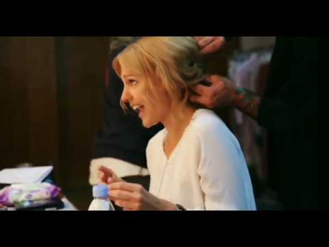 Meryem Uzerli ve kahkaha eşliğinde en iyi anlar