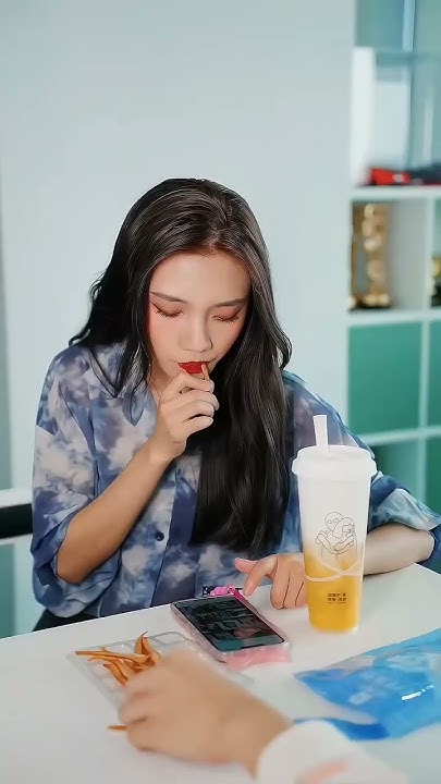 #drama #love #funny #funny #chinesedrama #comedy #mrsbeast #mrbeast - YouTube