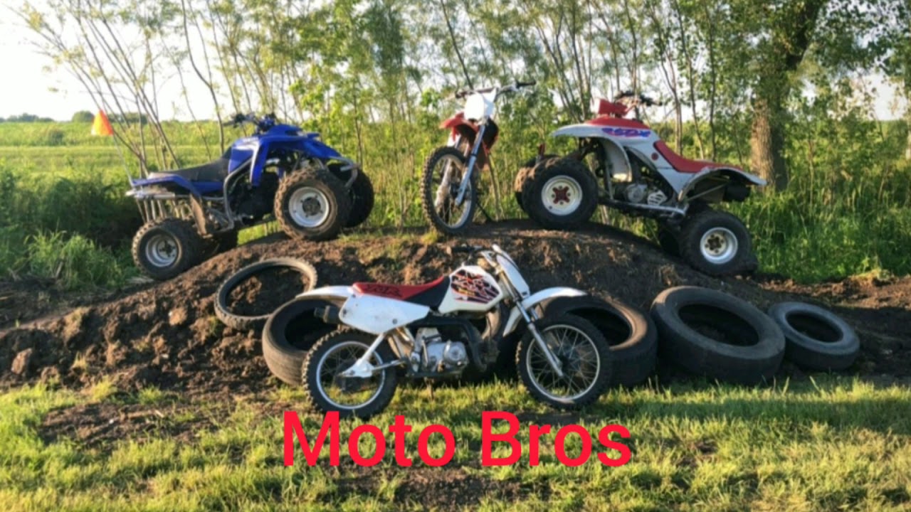 Yamaha Blaster vs. Honda 250ex Drag Race! - YouTube