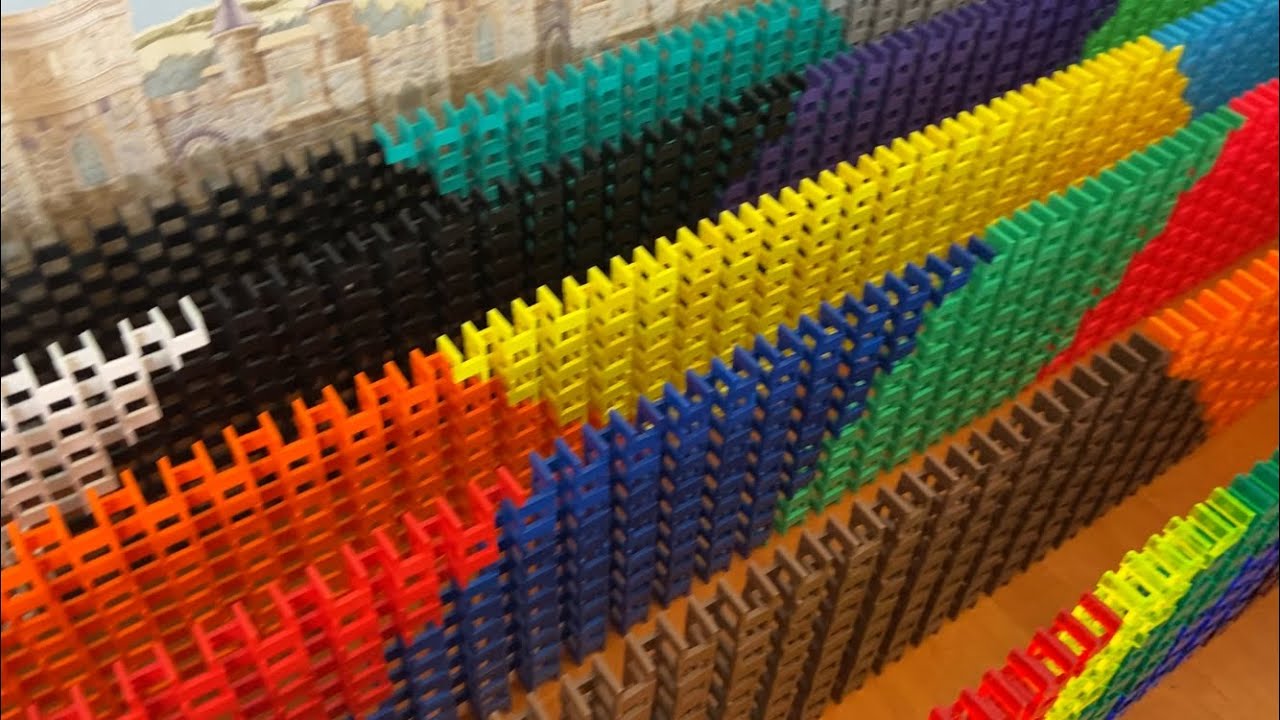 The Longest Domino Wall I’ve Ever Built! - YouTube