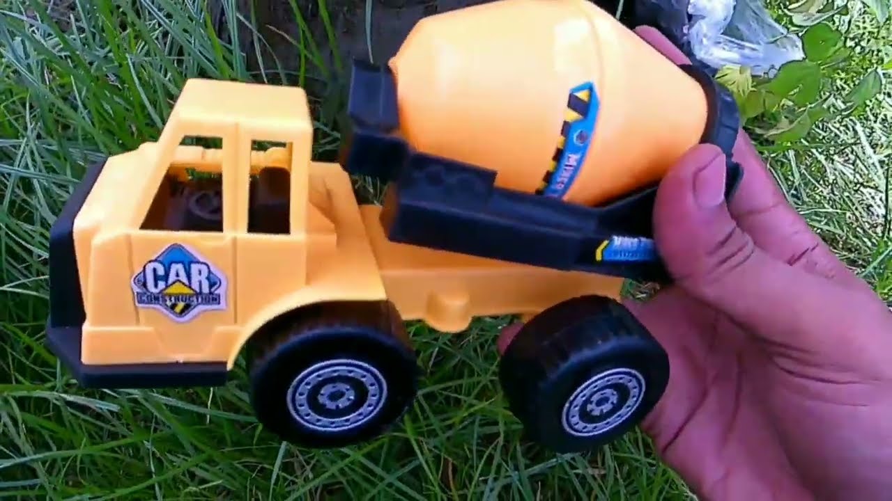 Berburu Mainan Truck Pasir, Truk Molen, Mobil Pemadam, Bego dan Mobil ...
