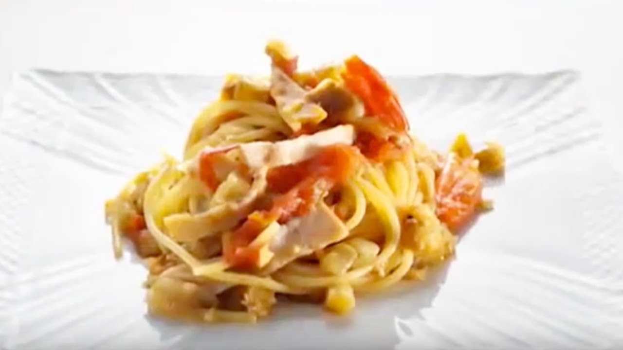 Spaghetti trafilati al bronzo al sapor Mediterraneo - YouTube