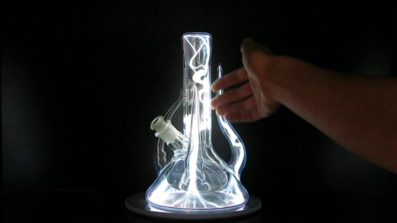 Plasma Glass Water Pipe with 3 Horns - YouTube
