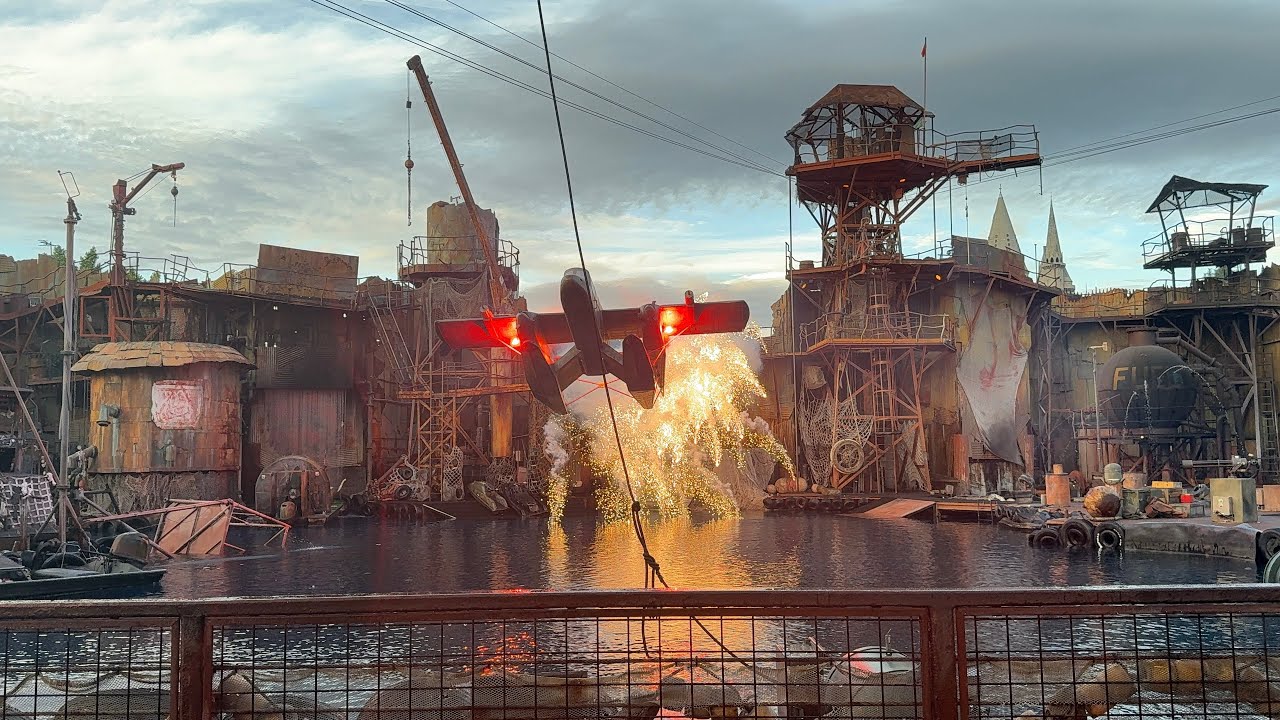 WaterWorld: A Live Sea War Spectacular - 11/13/25 - Universal Studios ...