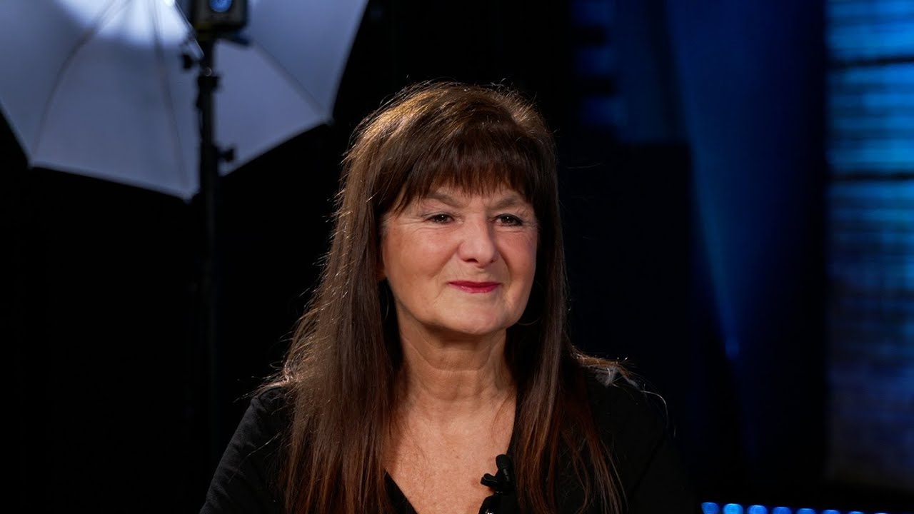 Photo de groupe: Hiver 2024 Ép08 - Nicole Provencher - YouTube