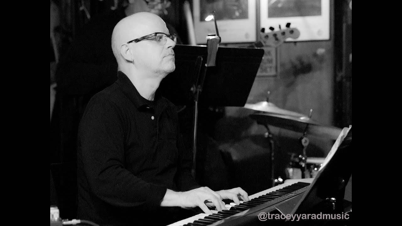 Jim Ridl Quartet live at The 55 Bar New York - YouTube