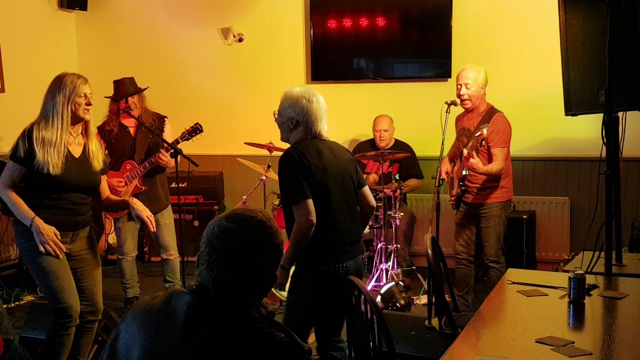 Skullduggery at the Bebside Inn. Bad Case of Rob Palmer - YouTube