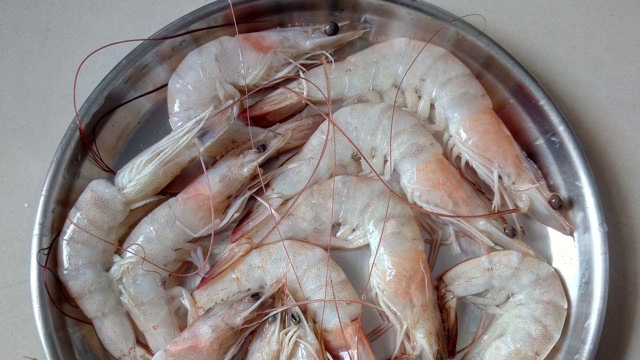 तवा कोलबी | Prawns recipe l masala prawns l Zhinga masala by Mazhe Art ...