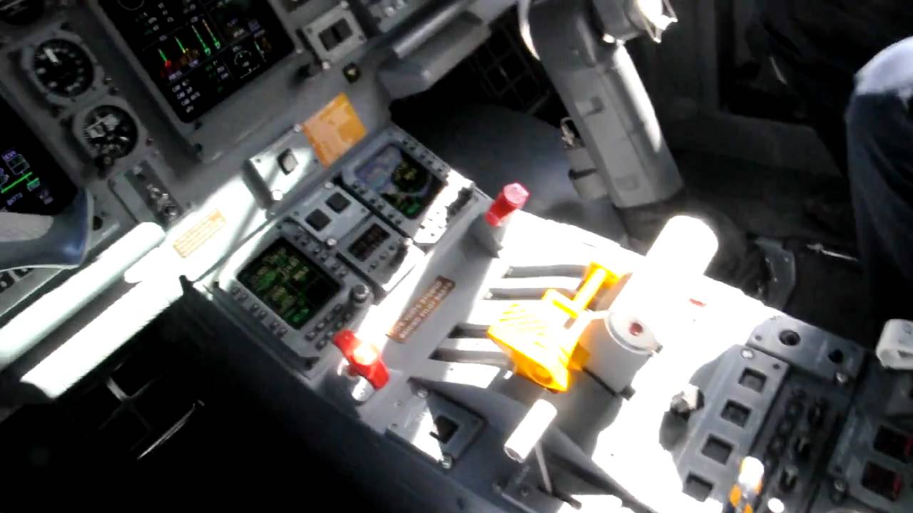 Inside the cockpit City Airline Embraer 145 - YouTube