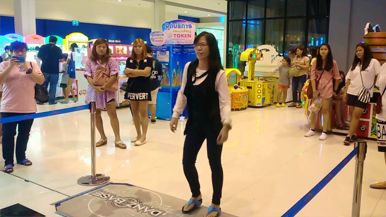 Mew Dance @ The Mall Thapra - YouTube