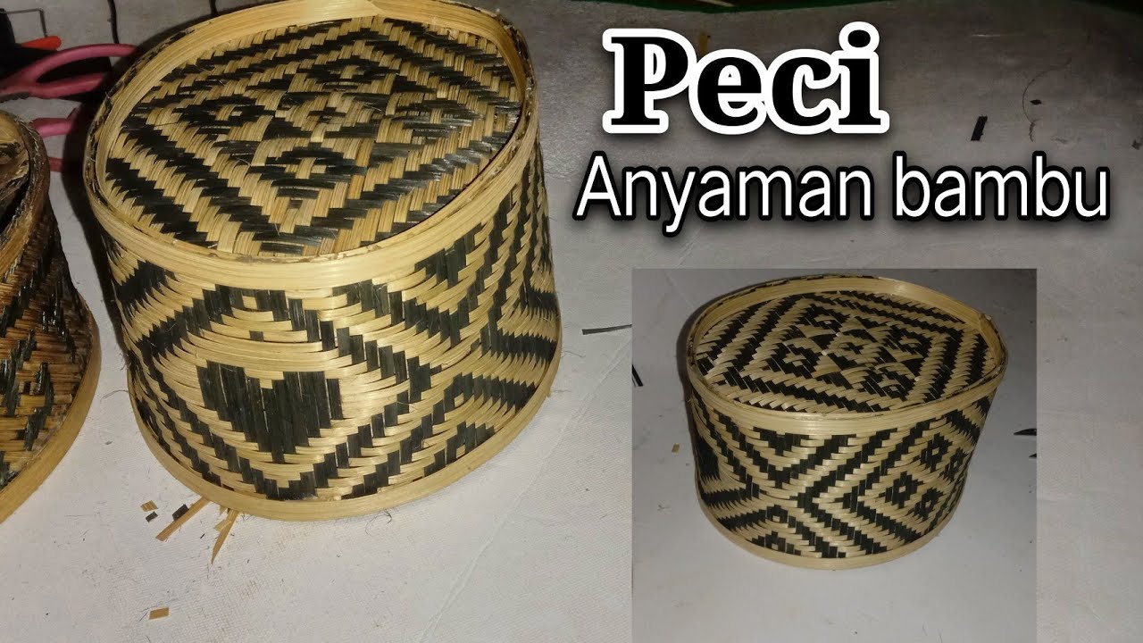 Peci dari bambu - membuat kerajinan kopiah dari anyaman bambu - YouTube