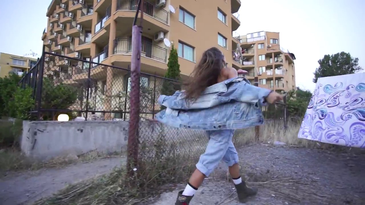 ALEX & VLADI - 1 X 1 / MIMS BONEVA DANCE MOVIE BULGARIA - YouTube