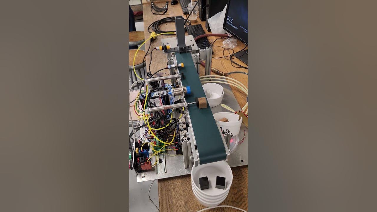 Automated Part Feeding and Sorting Machine Using Omron CP1L PLC - YouTube