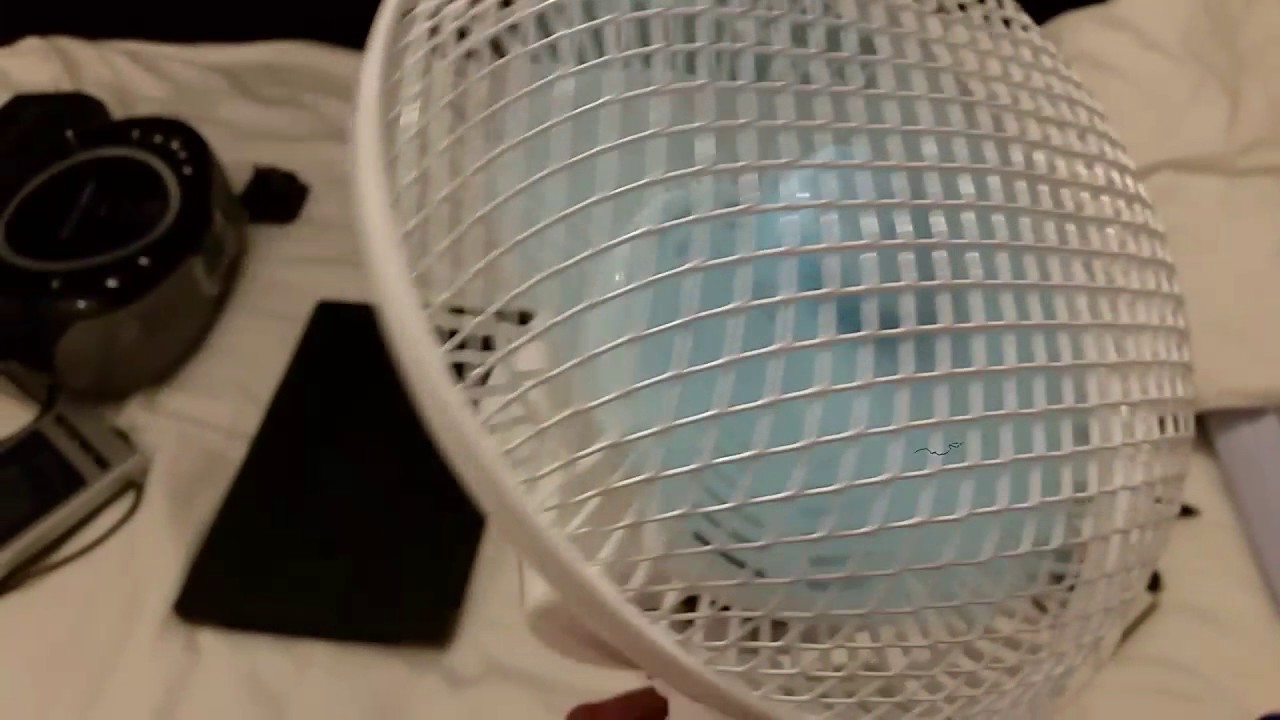 Broken fan - YouTube